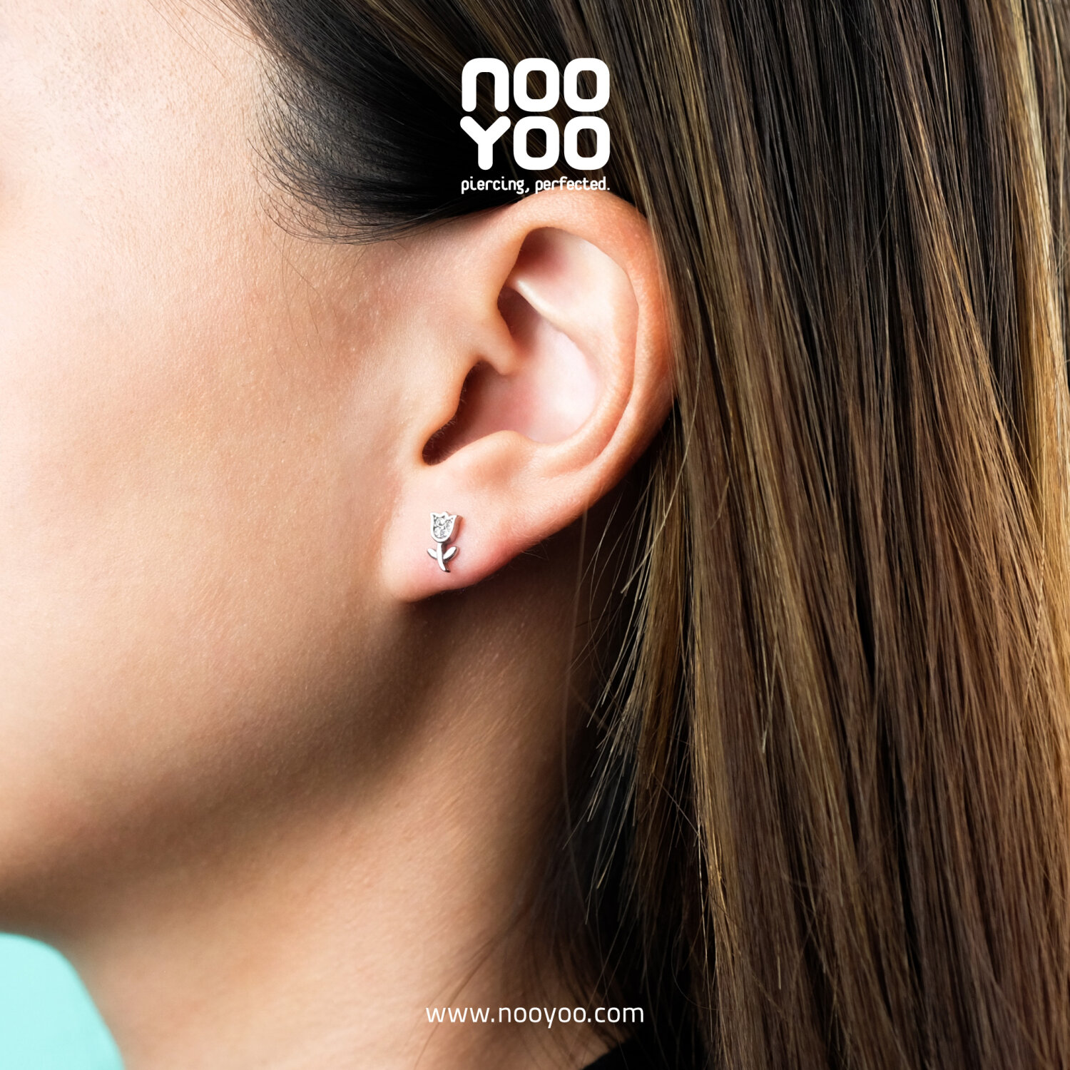 (31394) ต่างหู TULIP with Crystal Surgical Steel - NooYoo