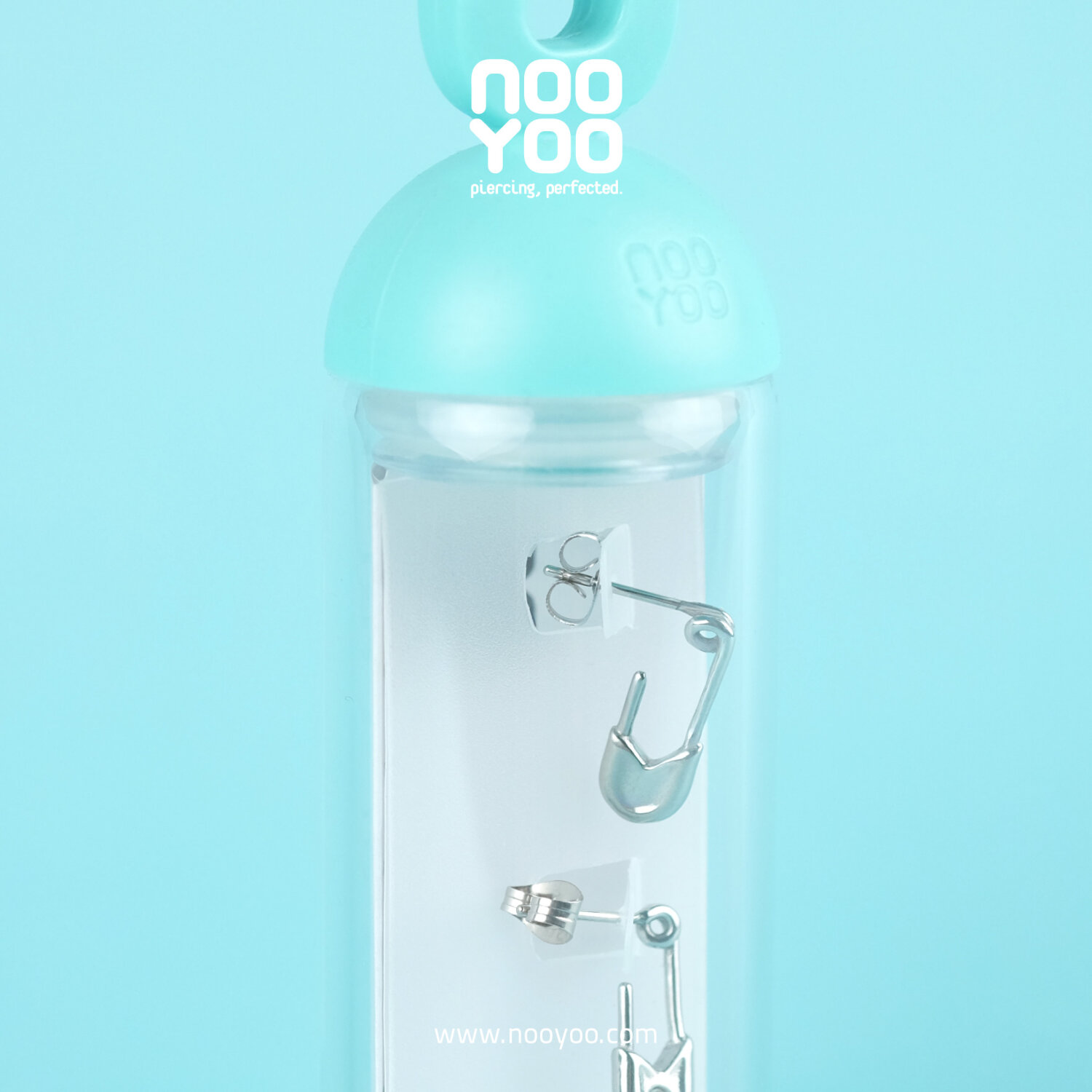 (31172) ต่างหู TINY SAFETY PIN Crystal - NooYoo