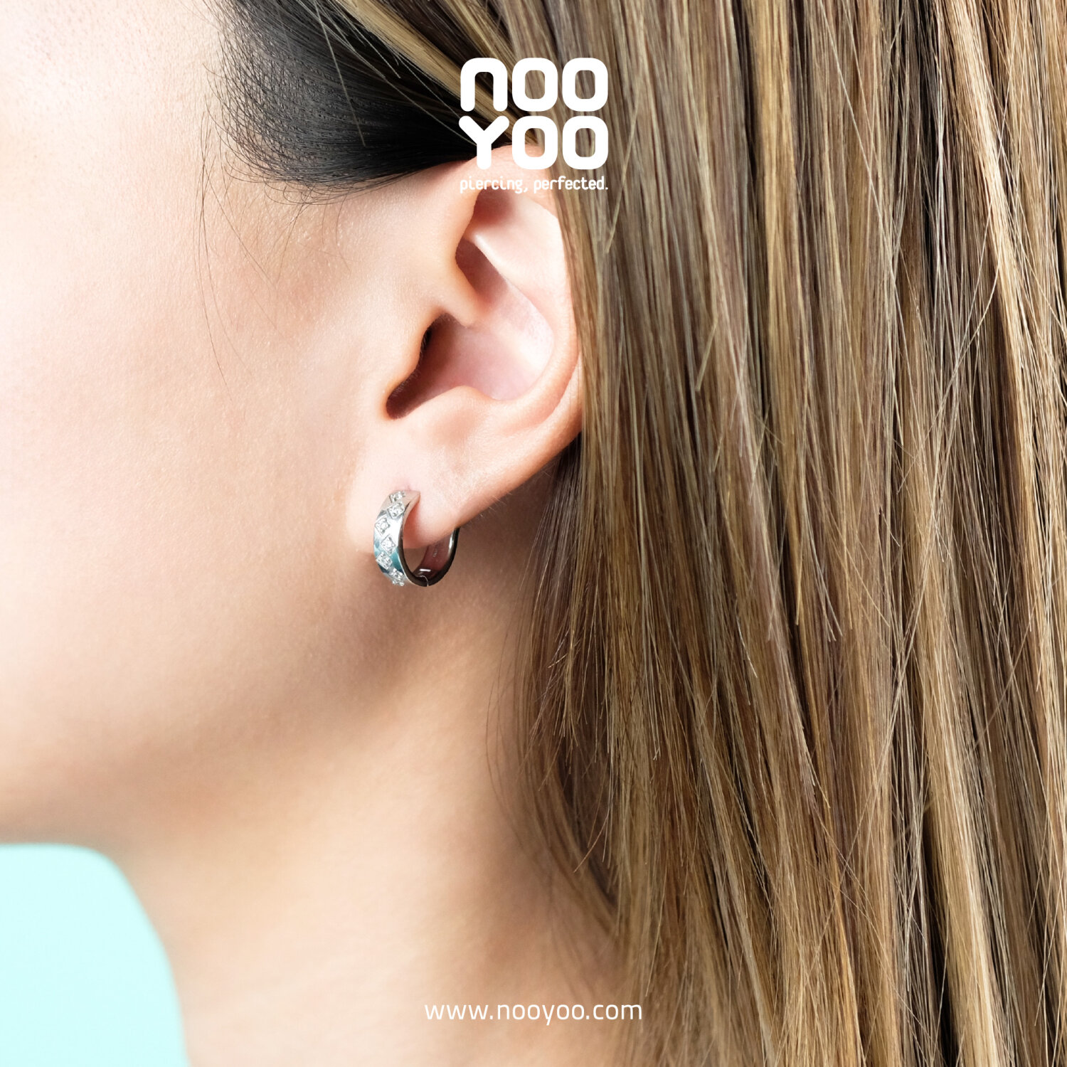 (31537) ต่างหู CoCr NF Square Hoops with Premium Zirconia - NooYoo