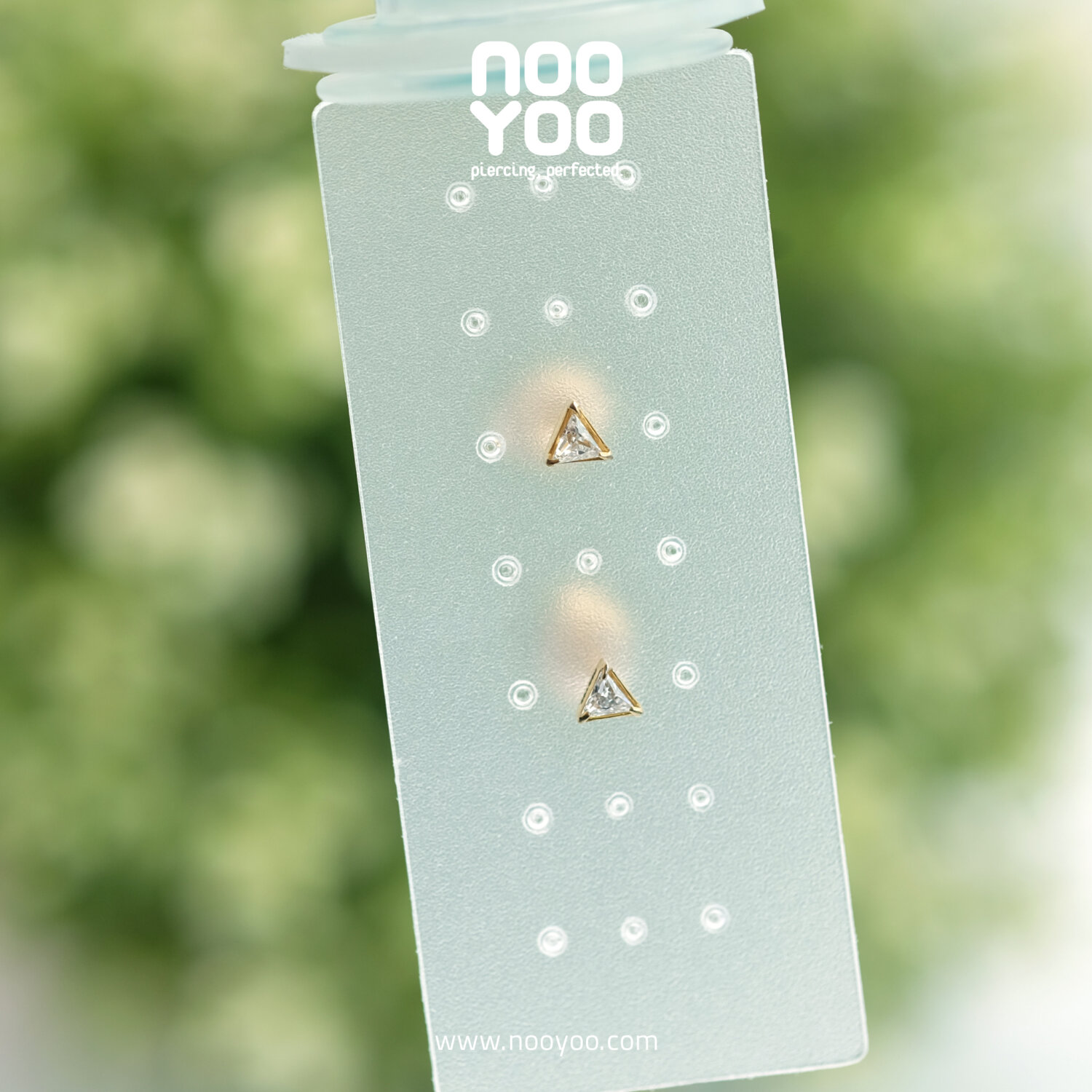 ต่างหู Triangle 3mm CZ Surgical Steel (ก้านขาว/ก้านทอง) - NooYoo