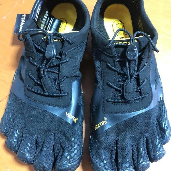 KSO EVO : Men : Black : Size 40 - 44 - 42.195K Clubเราจะไปมาราธอนด้วยกัน