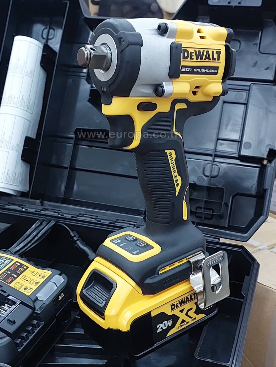DeWALT DCF921P1 บล็อกไร้สาย 1/2 นิ้ว 20V. 406 Nm.(แบต 5.0 Ah x 1 | แท่น ...