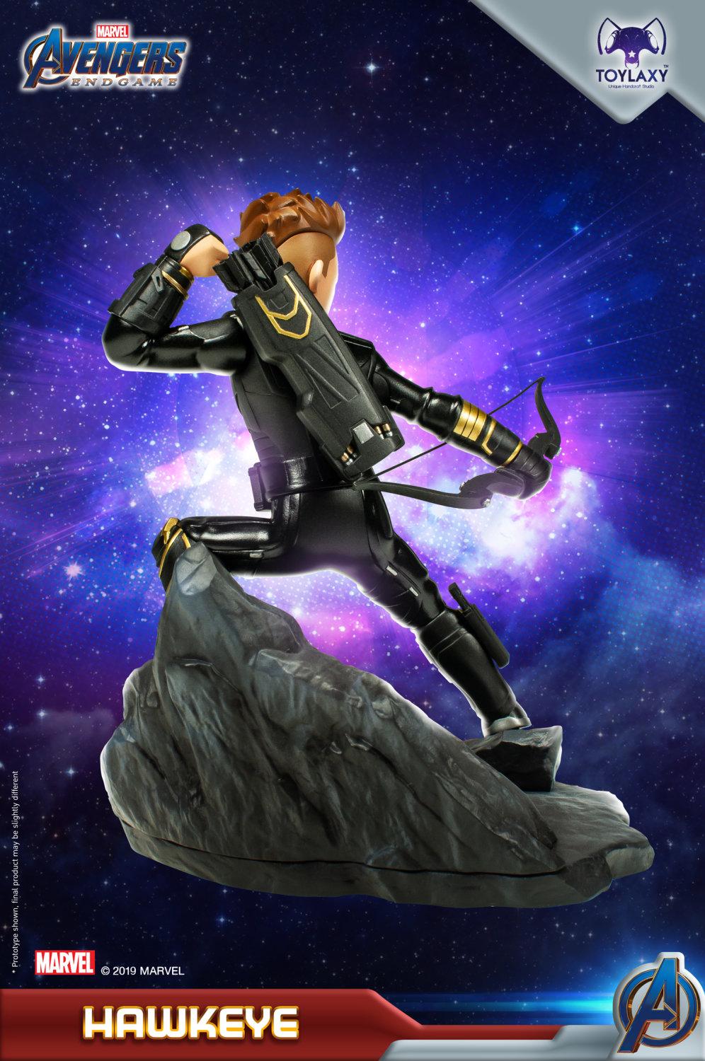 Marvel's Avengers : Endgame Premium PVC "Hawk Eye" Figure - TOYLAXY