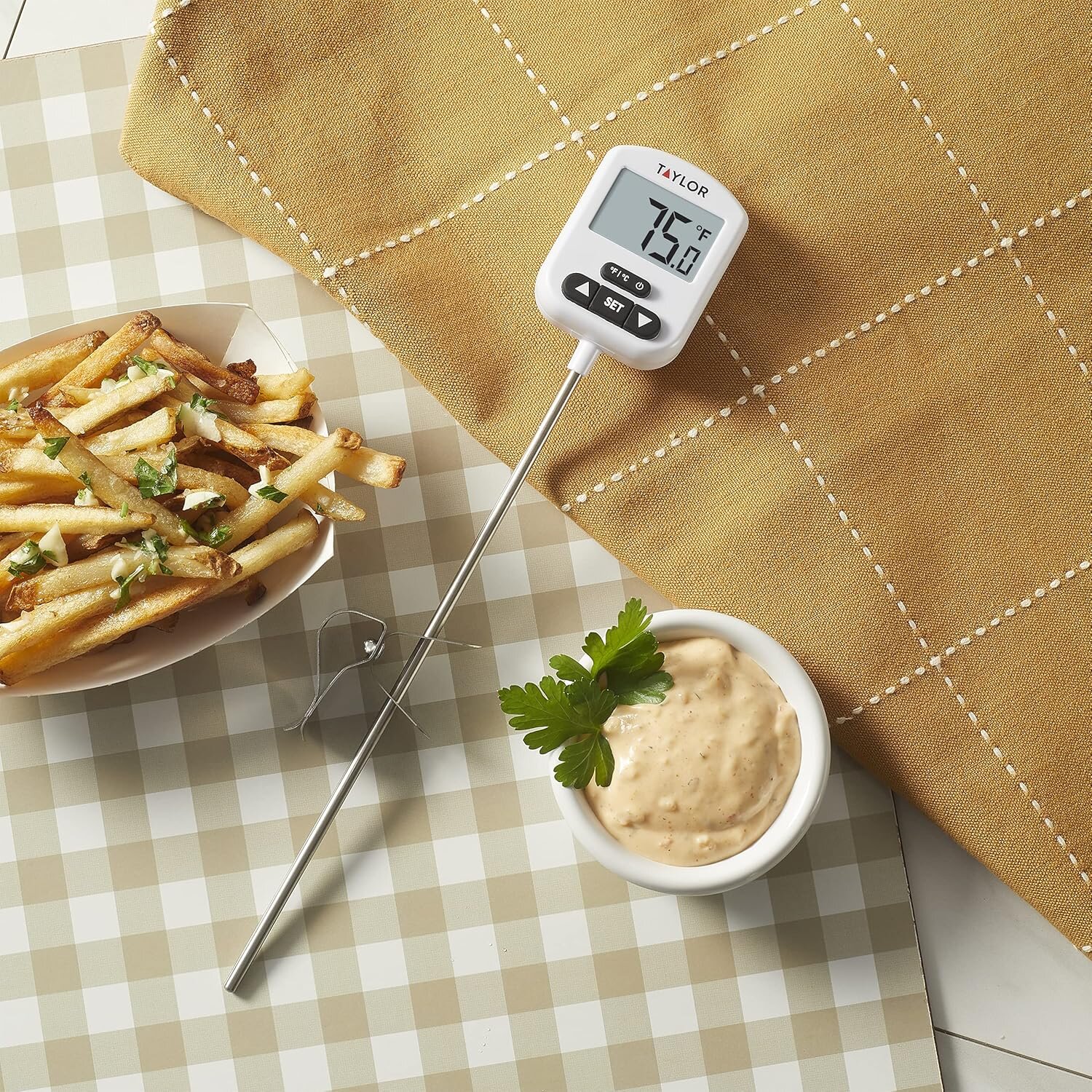 Taylor รุ่น 5280826 Programmable Digital Candy / Deep Fry Thermometer ...