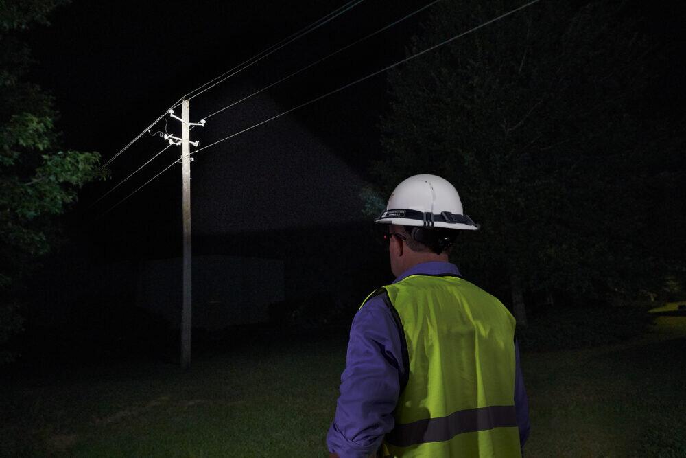 Milwaukee ISHL-LED ไฟฉายคาดหัว 310 Lumen IP64 (รับประกัน 1 ปึ) - HereTools