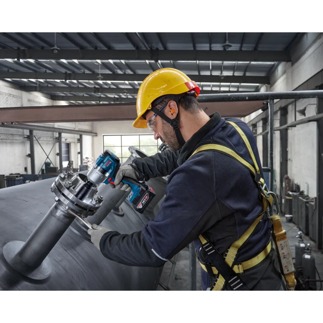 BOSCH GDS18V-780 (KITS) : บล็อกไร้สาย 1/2 นิ้ว 18V. 780 Nm.(แบต 5.0Ah x 2 + 1 แท่นชาร์จ | รับ ...