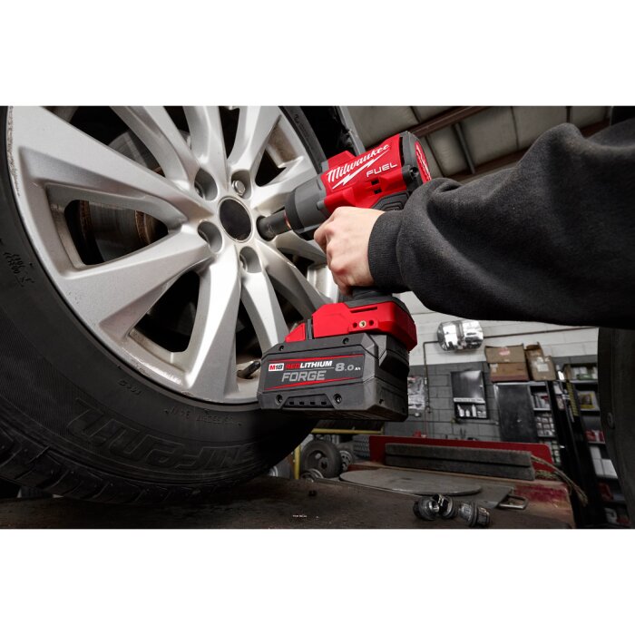 Milwaukee M18-FB8 แบตเตอรี่ FORGE 18V. 8.0 Ah. #001998878DG9 - HereTools