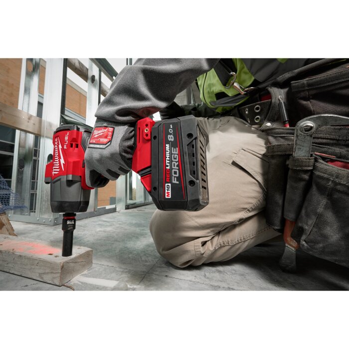 Milwaukee M18-FB8 แบตเตอรี่ FORGE 18V. 8.0 Ah. #001998878DG9 - HereTools