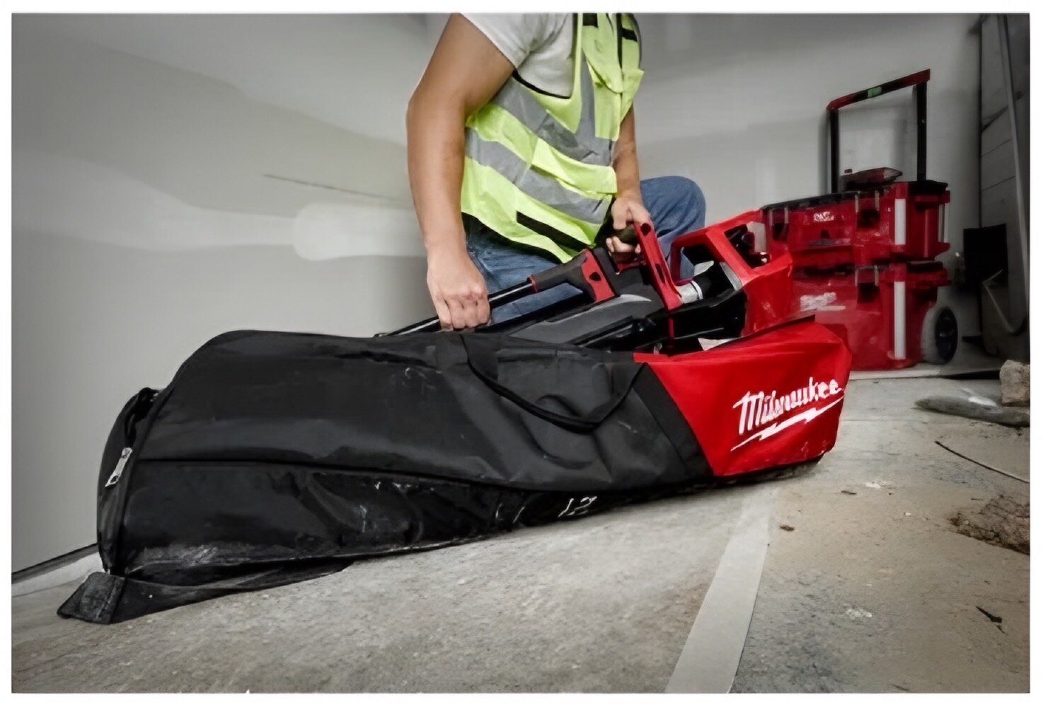 Milwaukee 42-55-2137 กระเป๋าผ้า (สำหรับใส่ โคมไฟสนาม M18 HOSALC-0 ...