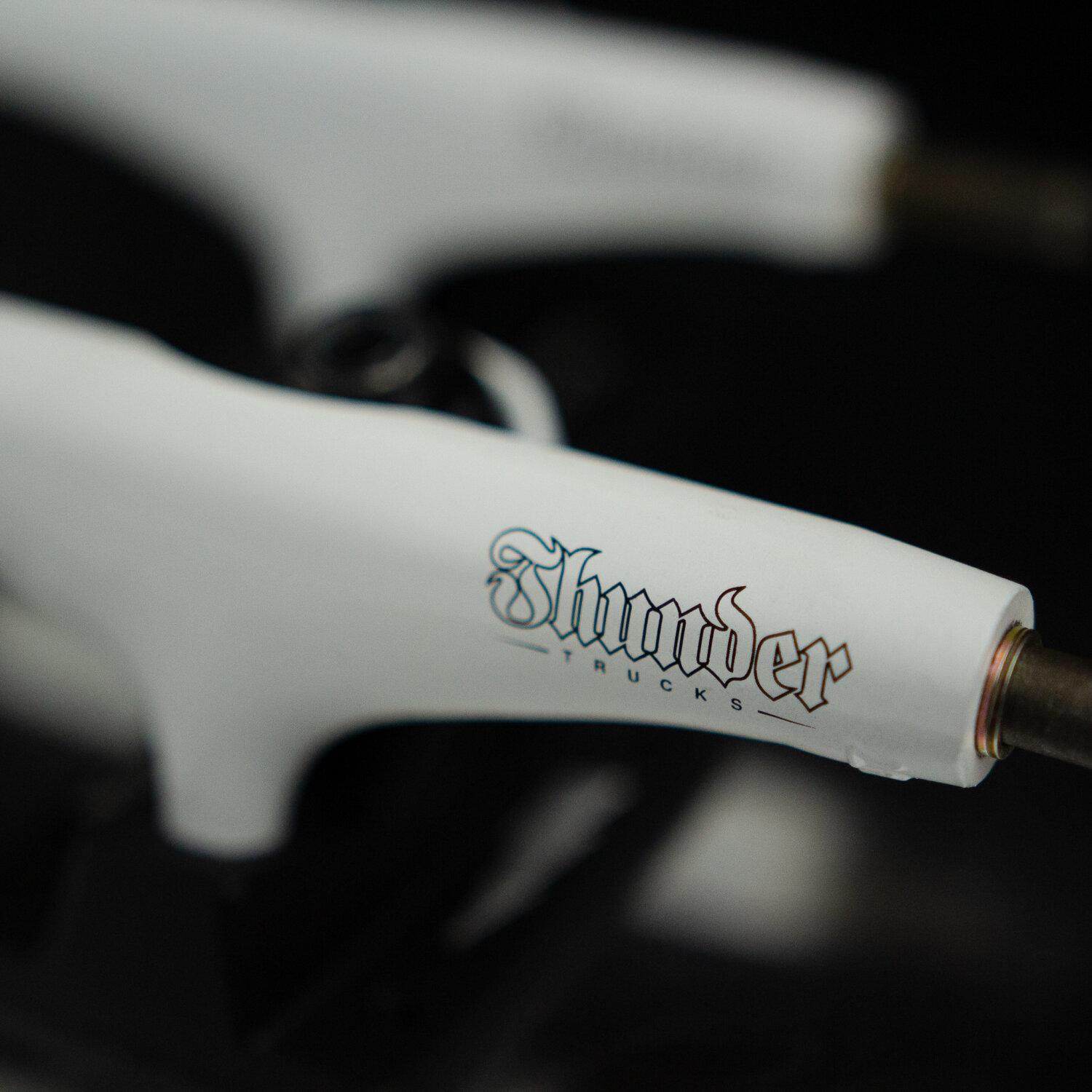 THUNDER TEAM 149 : ONYX TEAM ED. MATTE WHT/BLK 149 - StreetBOX